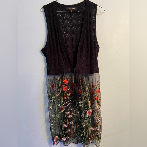 Almost Famous | Jackets & Coats | Sweater Top Floral Bottom Vest Almost ...
